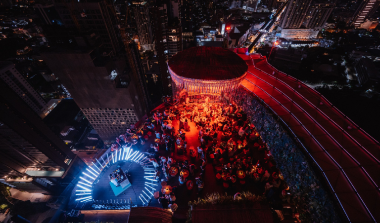 5 Rooftop Bar Bangkok ที่ไหนดี 2025 | ร้านอาหารบนดาดฟ้า กรุงเทพ 2567 บรรยากาศดี วิวสวย - GoBuddy